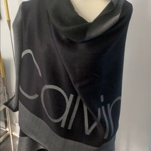 Calvin Klein | Accessories | Nwt Calvin Klein Reversible Wrapscarf ...